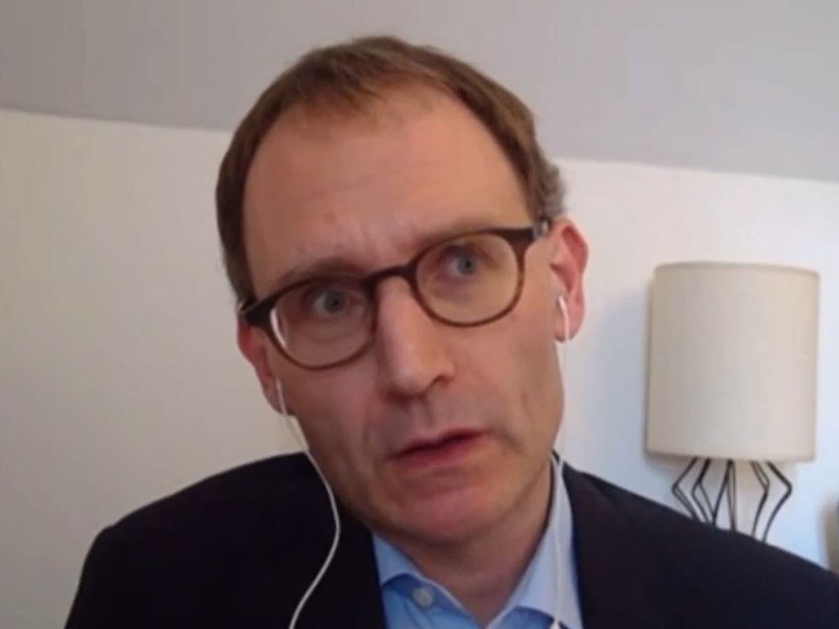 Coronavirus: People should ‘hesitate’ before rush back to the office ...