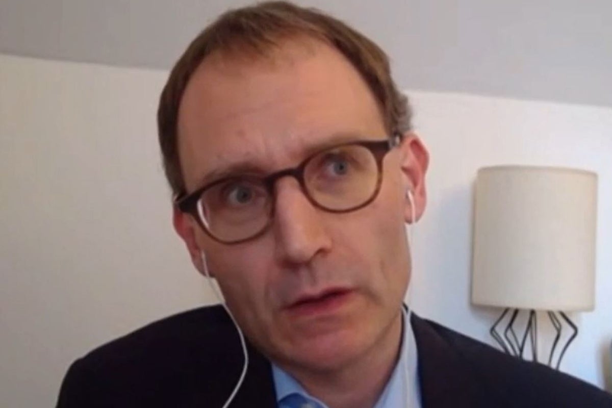 Coronavirus: People should ‘hesitate’ before rush back to the office ...