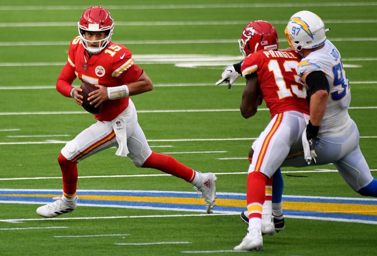 Patrick Mahomes shows off his scrambling ability Regulation ARM Lions ...