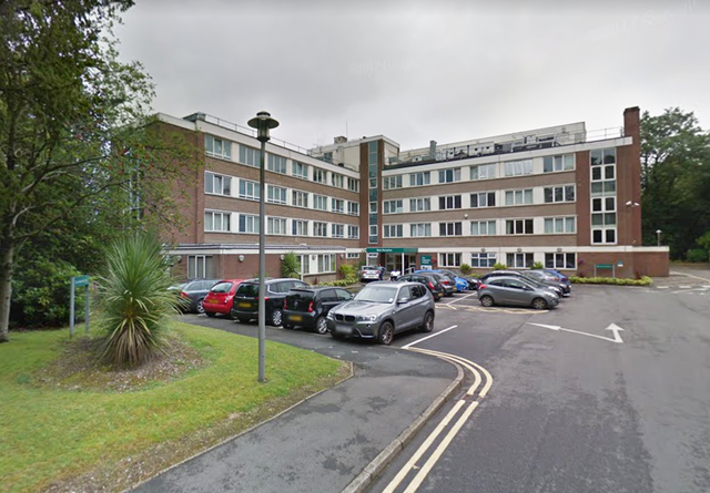 Derek McMinn: Surgeon ‘hoarded thousands of body parts over 25 years ...