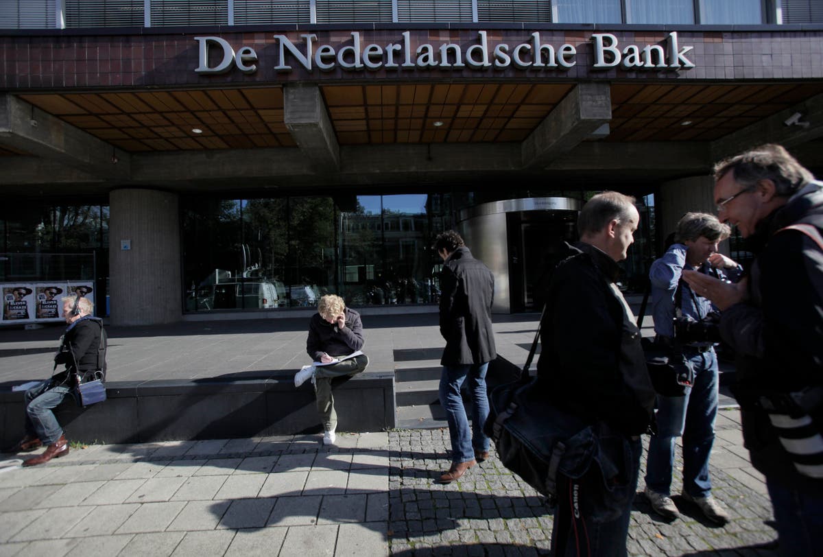 Billions in bullion shifted ahead of Dutch bank rebuild Bank Billions ...