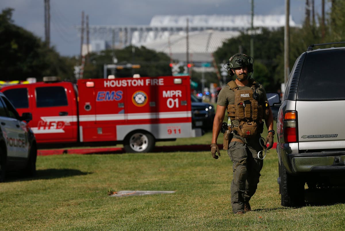 Police: Houston officer killed in shooting, another wounded officer ...