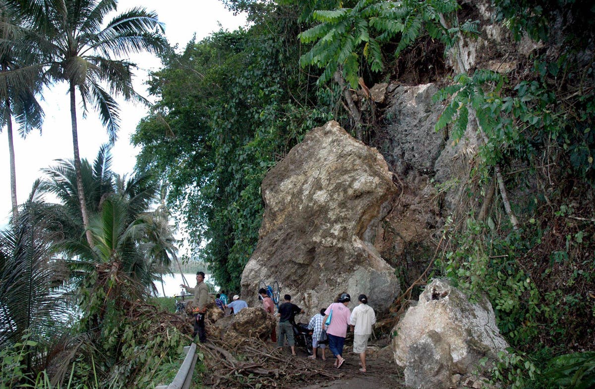 Lluvias provocan un alud de tierra que provoca la muerte de 11 mineros ...