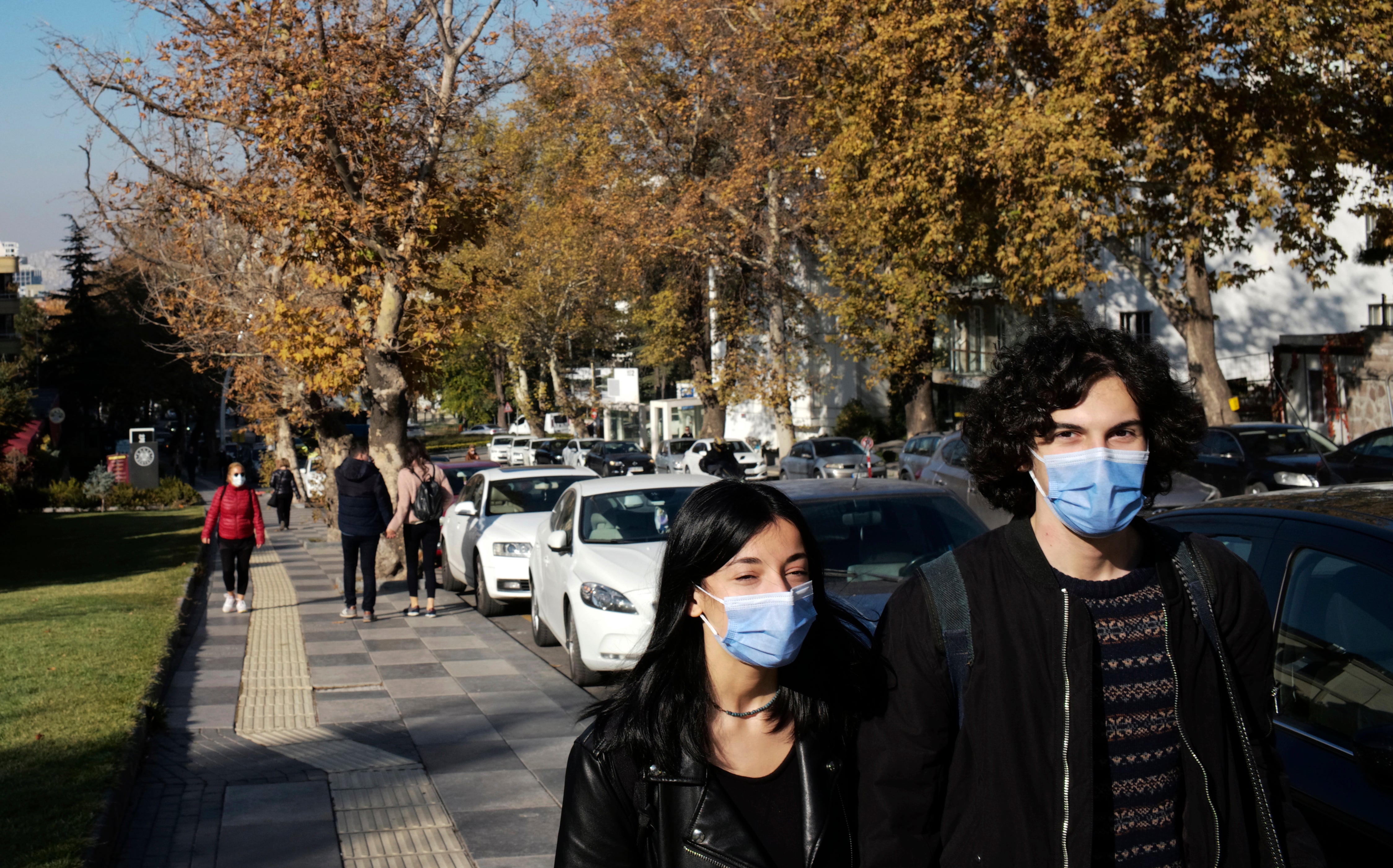 Turkey's COVID-19 deaths returns to April levels People COVID-19 ...