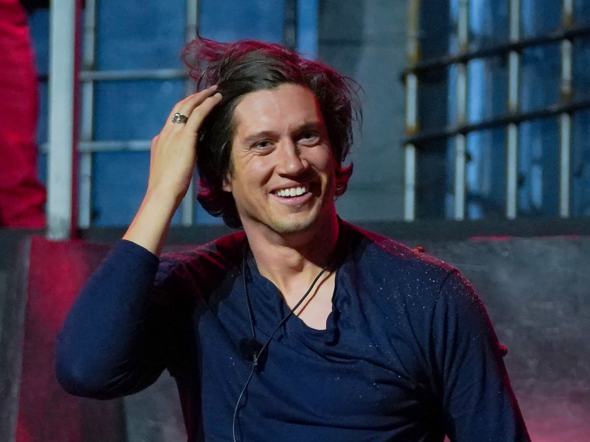 Vernon Kay’s age, family, career and more | The Independent