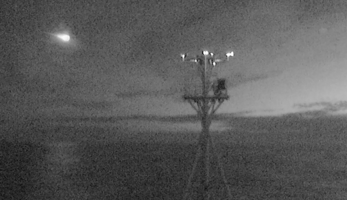 Meteor breaks up over ocean in incredible footage | The Independent