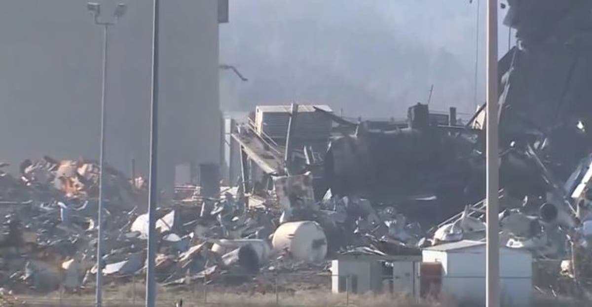 Power plant collapses in Ohio, trapping numerous workers | The Independent