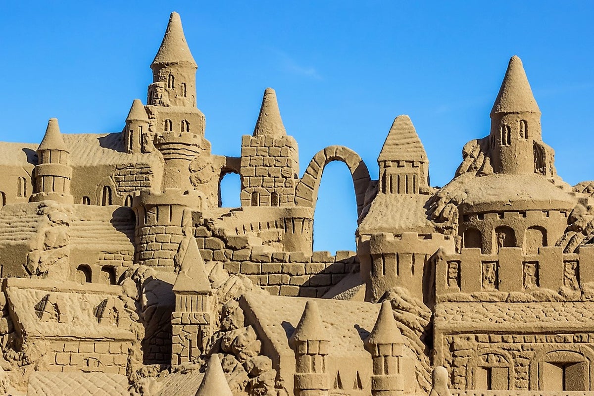 Graphene inventor solves 150-year-old sand castle mystery | The Independent