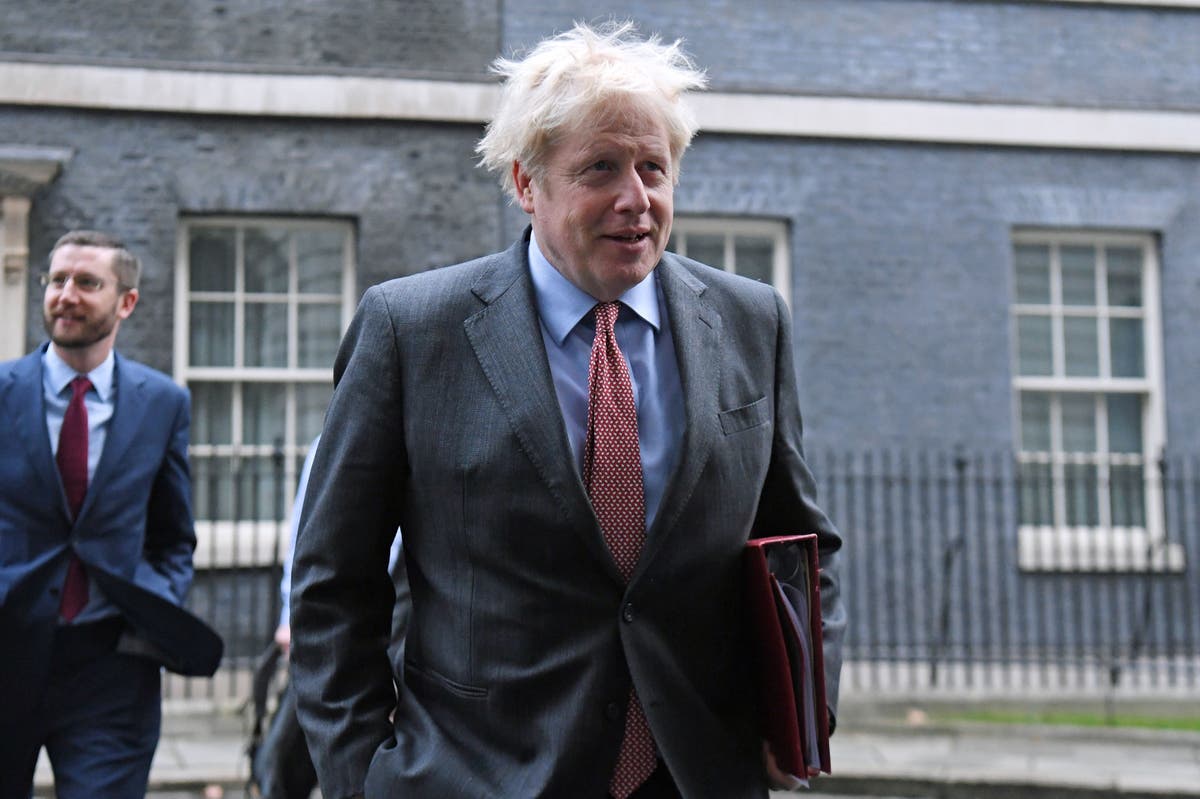 Boris Johnson apologises for messy hair and claims he does brush it ...