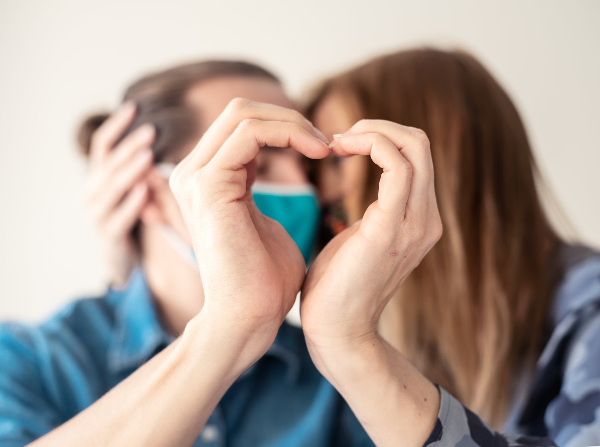 Sex bans, socially distanced dates, and zumping: How 2020 transformed ...