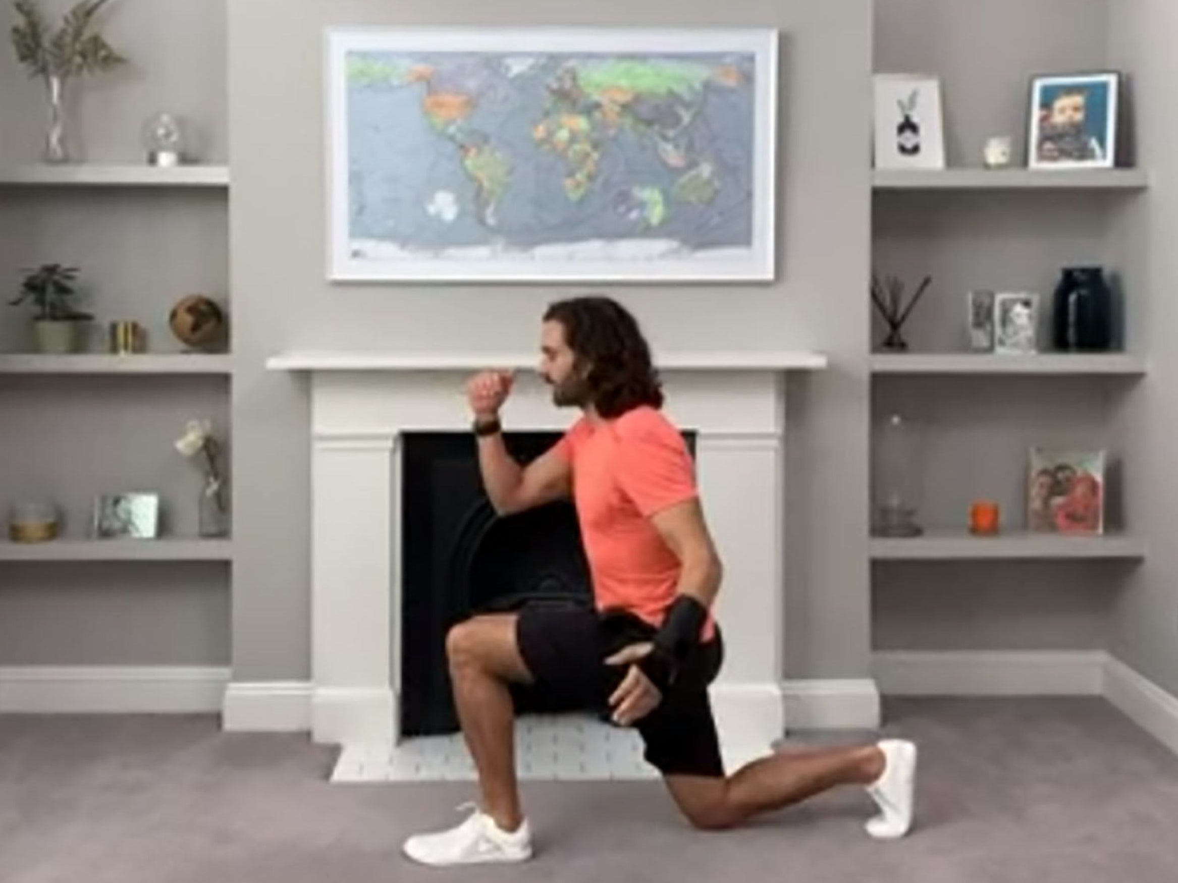 Joe Wicks farts during PE livestream | indy100