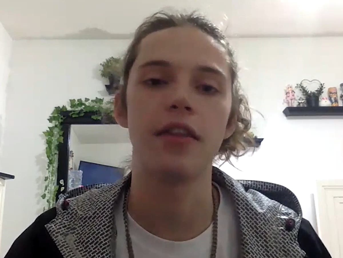 Joven denuncia a su padre con el FBI por su participación en los ...