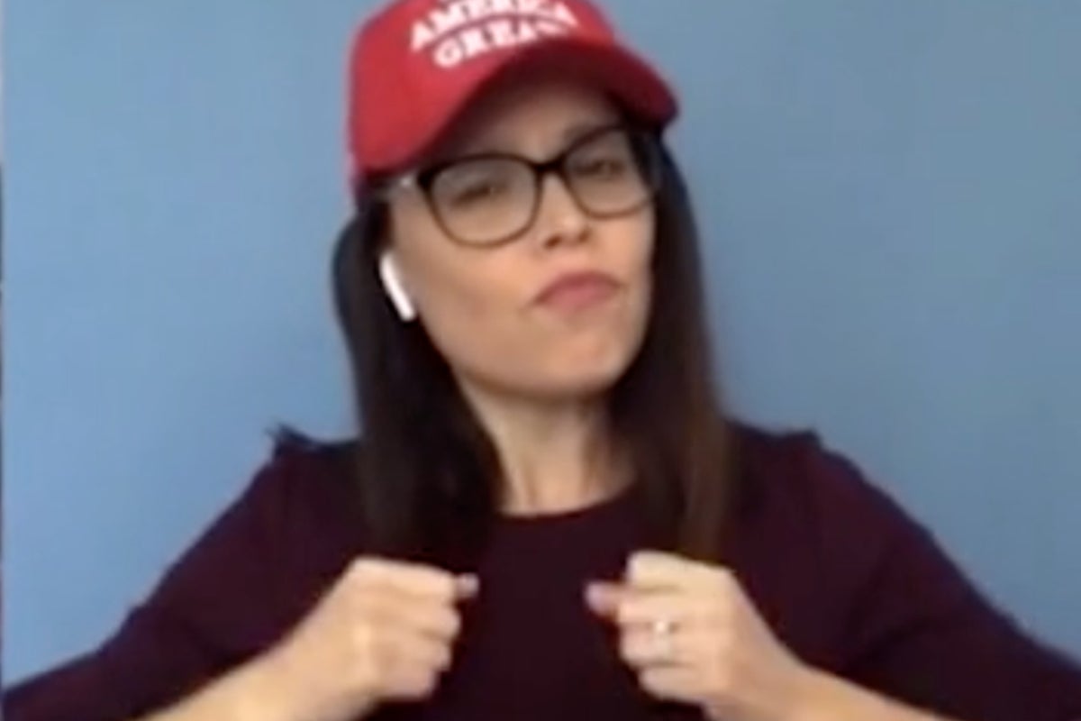 Biden’s new sign language interpreter runs a right-wing Facebook group ...