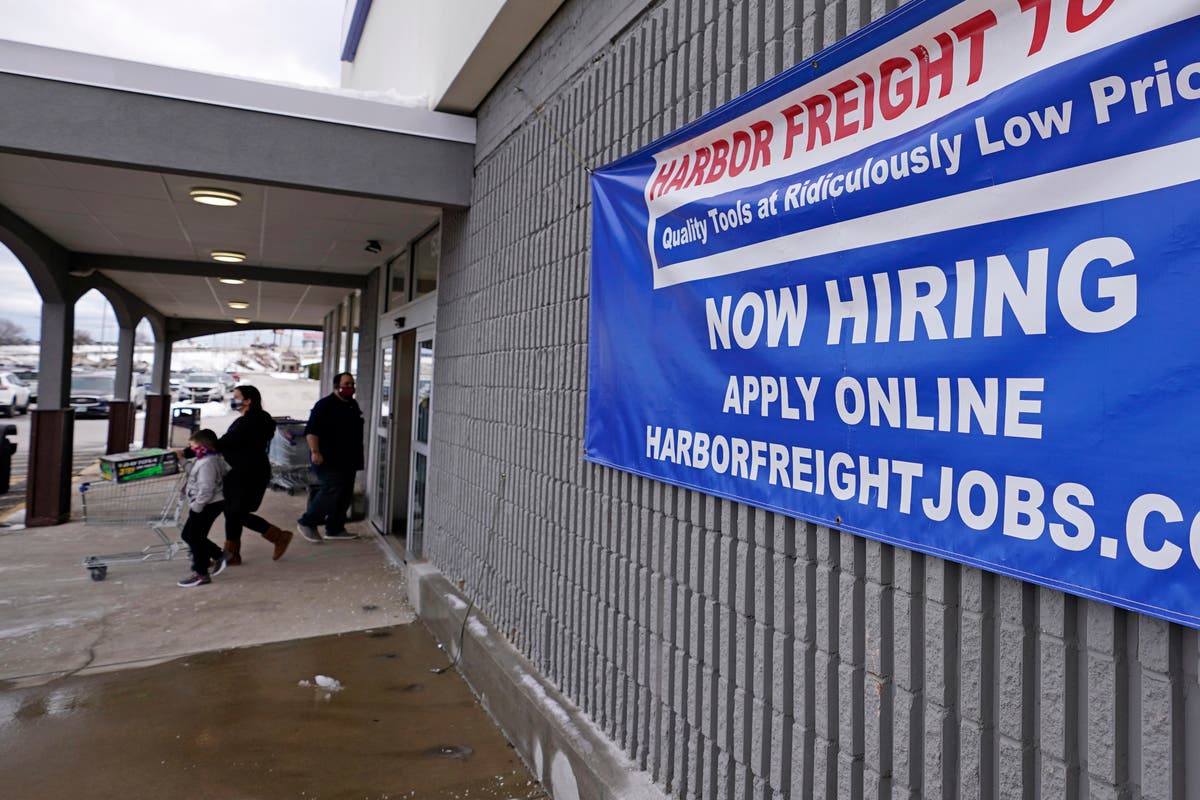 US jobless claims jump to 861,000 as layoffs stay high claims Evidence ...