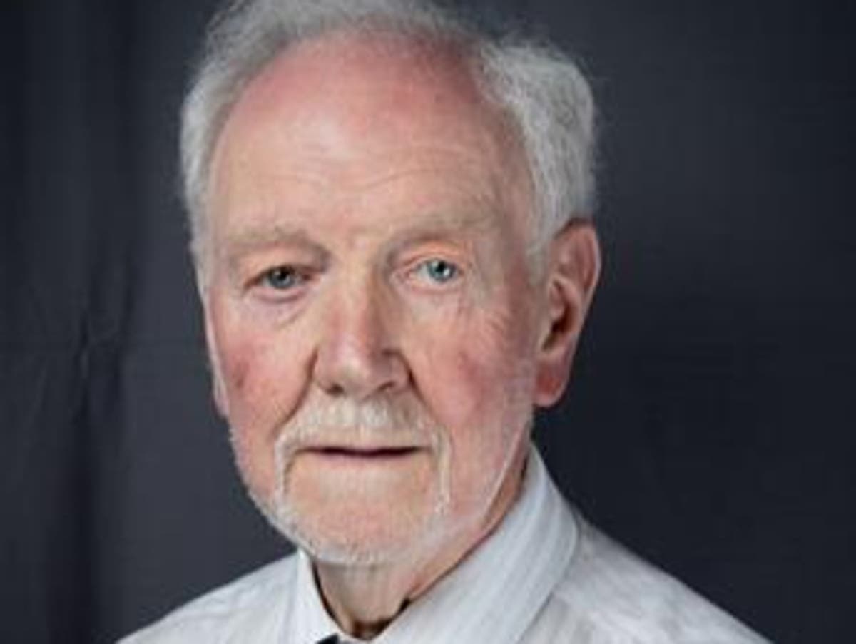 Mayor faces no-confidence vote after chaos at infamous Handforth Parish ...