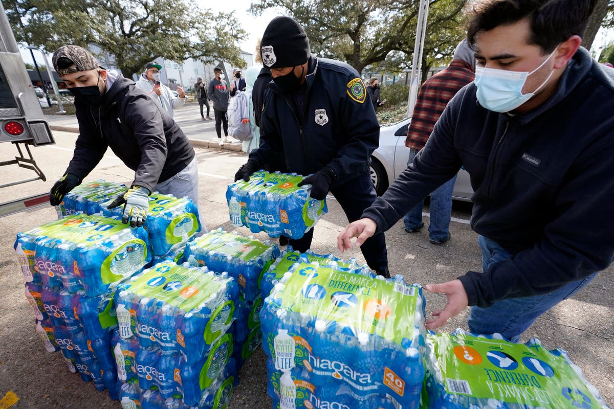 Lights come back on in Texas as water woes rise in the South People AP ...