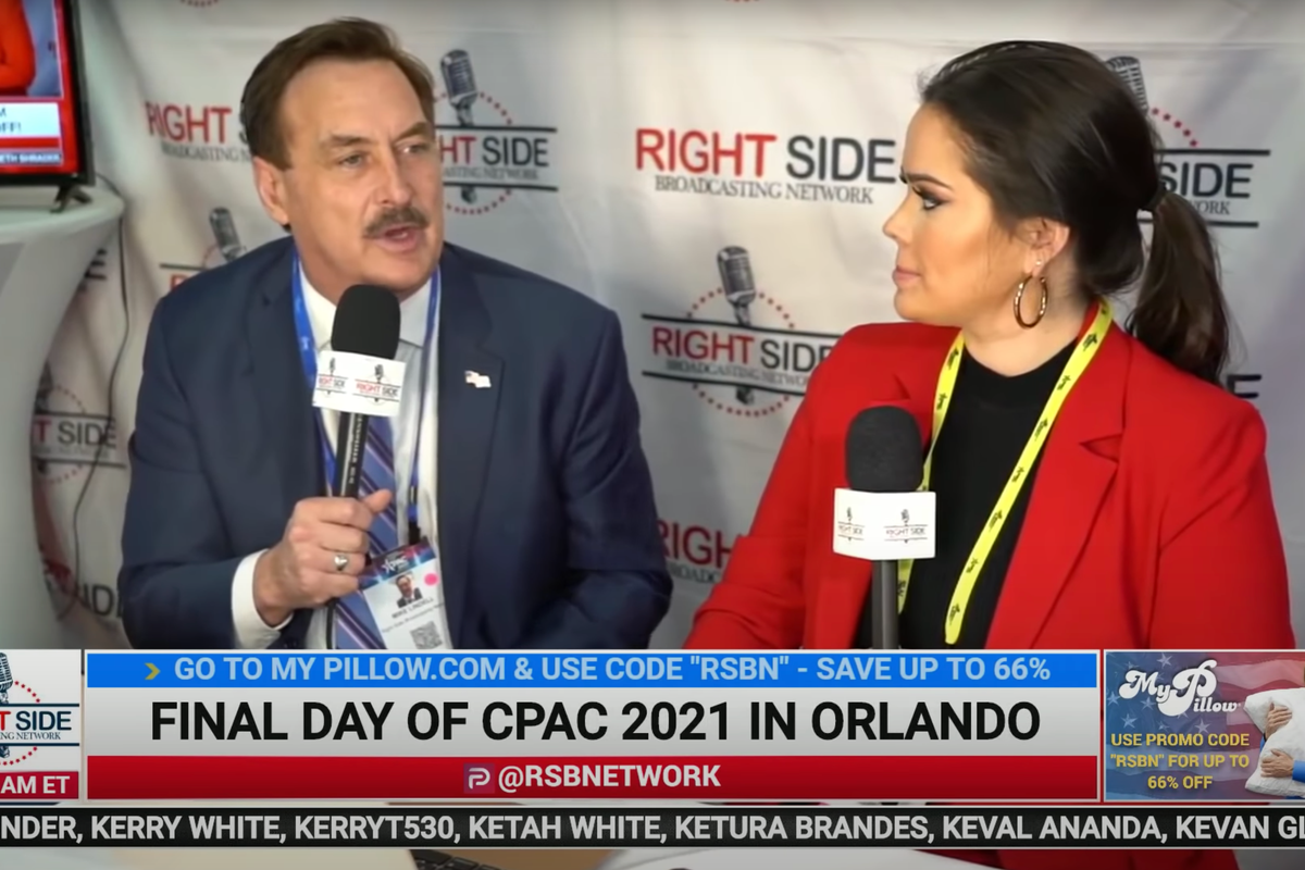 Pro-Trump channel awkwardly shuts down conspiracy theories to follow ...