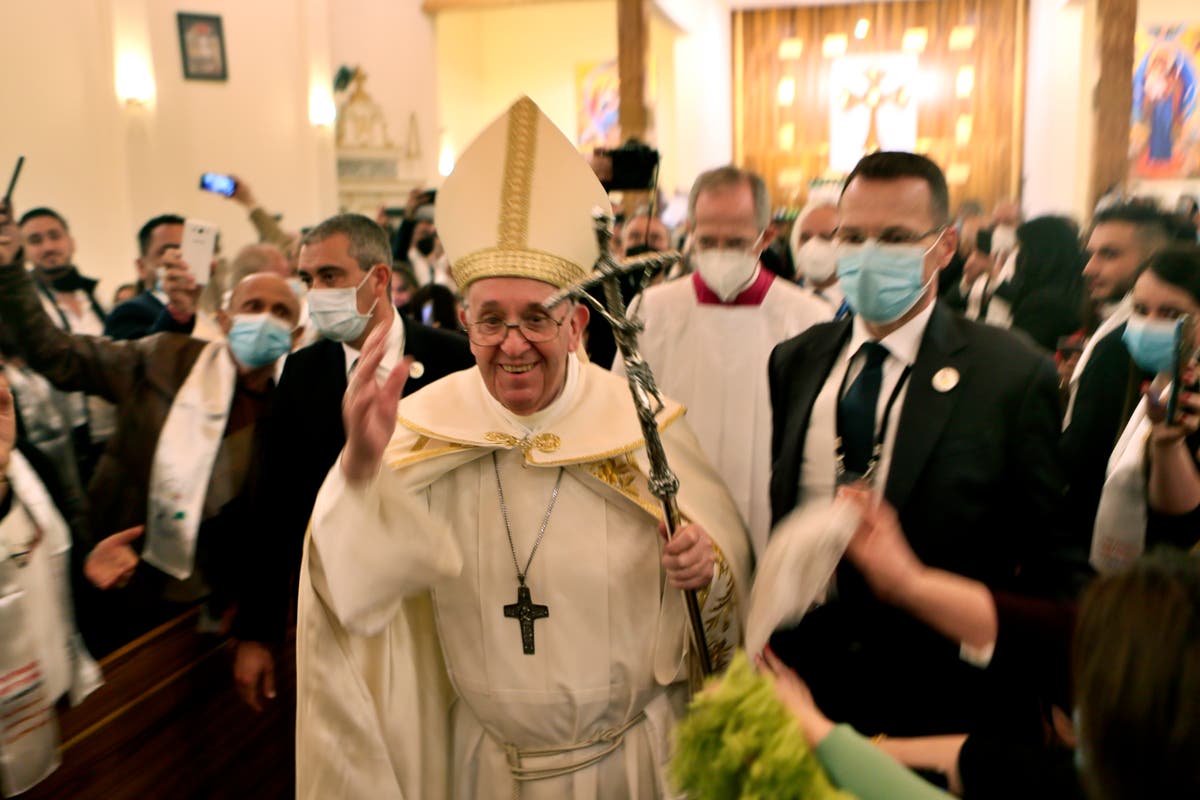 Pope visits Iraq's war-ravaged north on last day of tour Islamic State ...