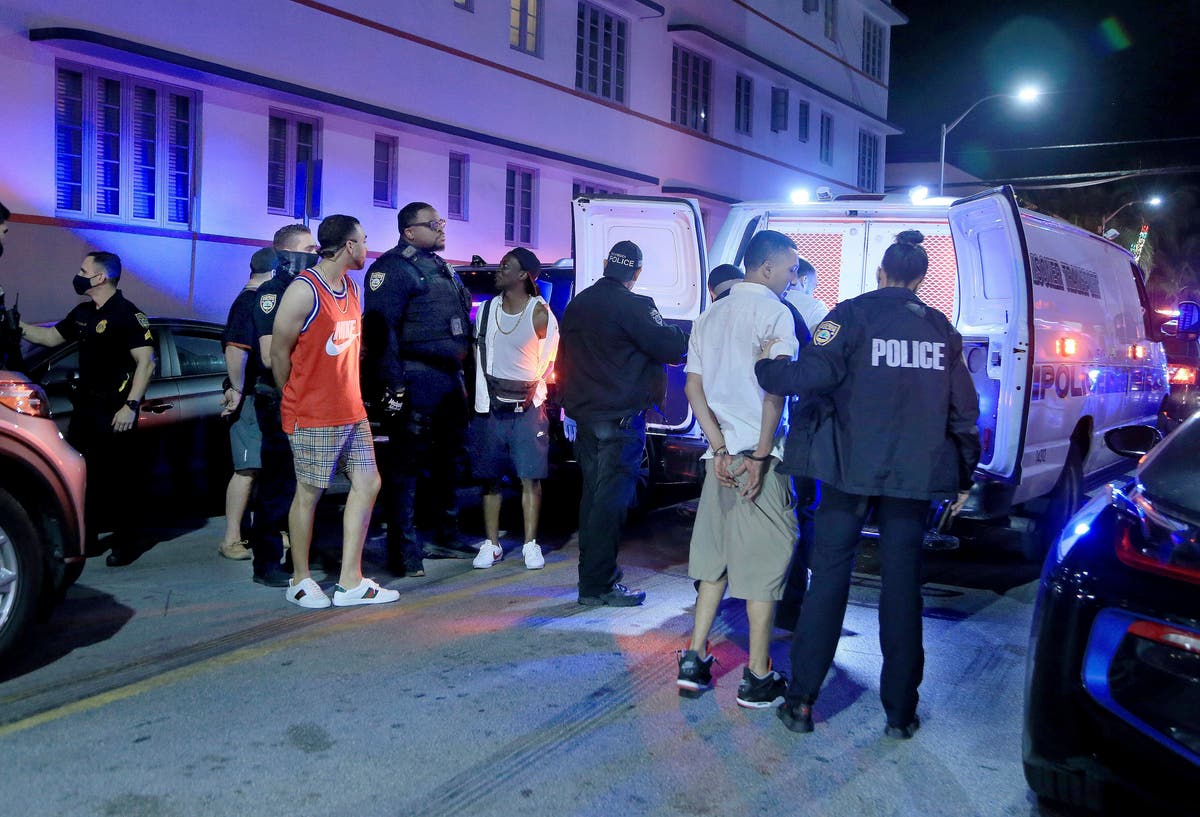 Miami sets earlier curfew after spring break crowds, fights Covid Miami ...