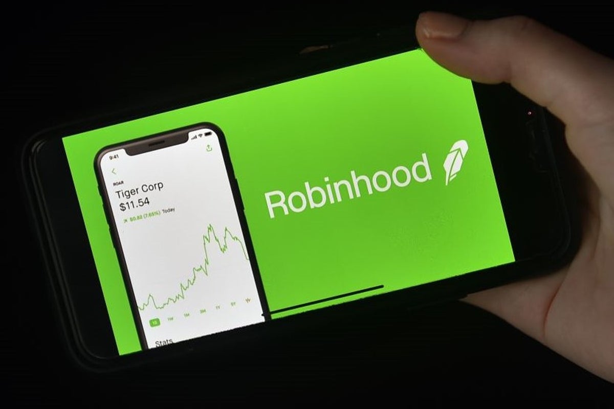 Robinhood plans to hire a ‘ton’ of people to expand cryptocurrency ...