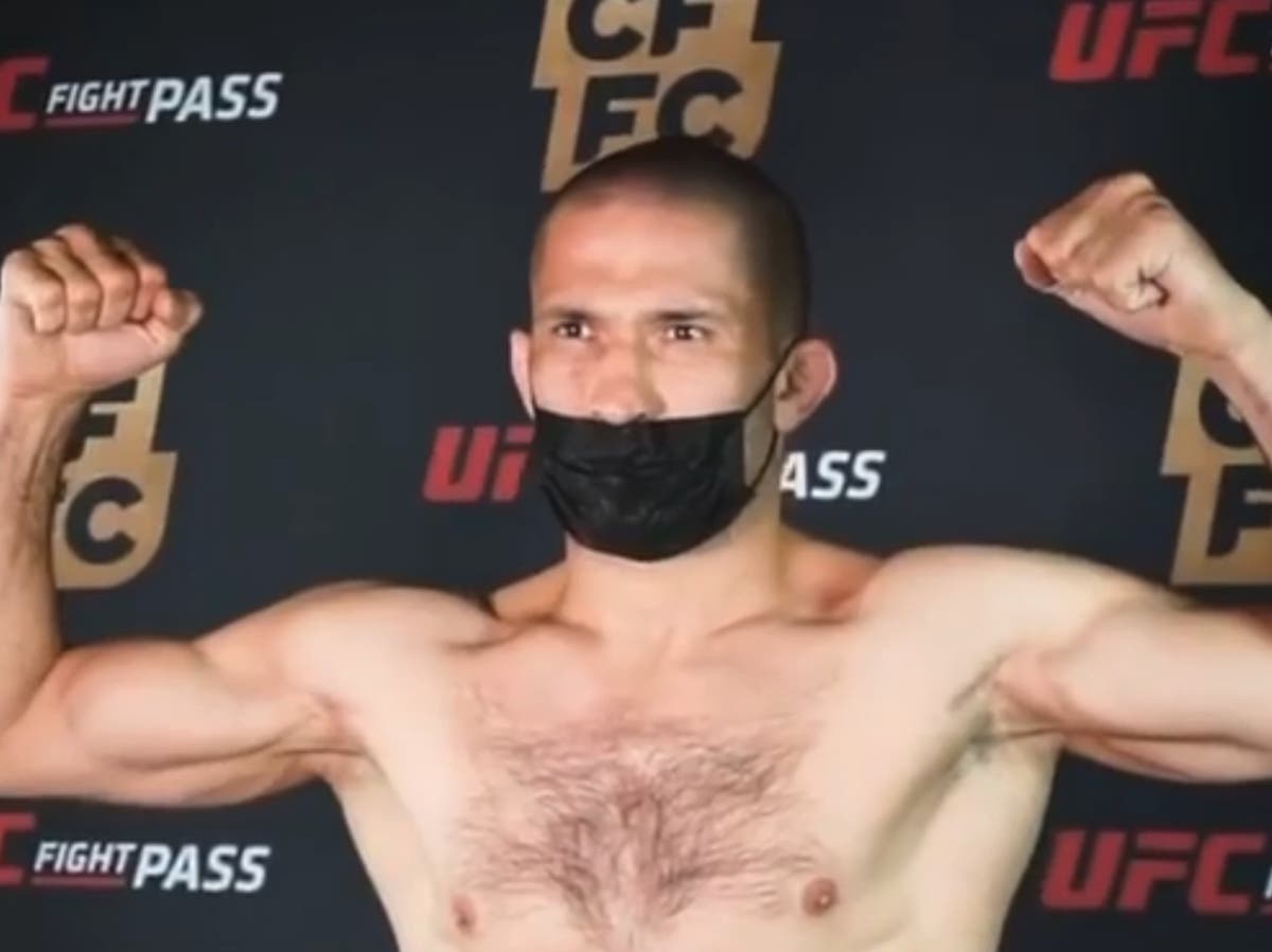 MMA fighter Khetag Pliev loses finger during bout | The Independent