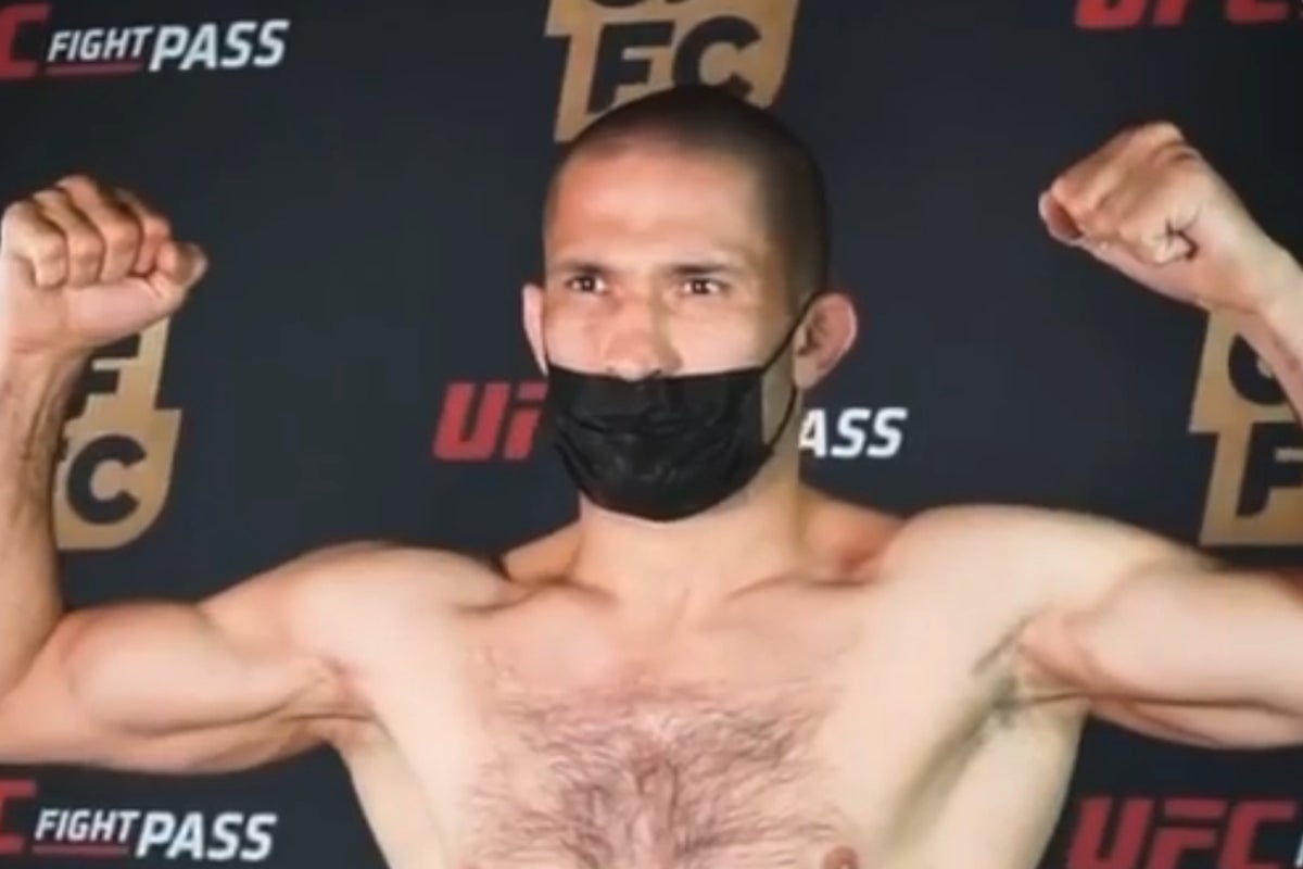 MMA fighter Khetag Pliev loses finger during bout | The Independent