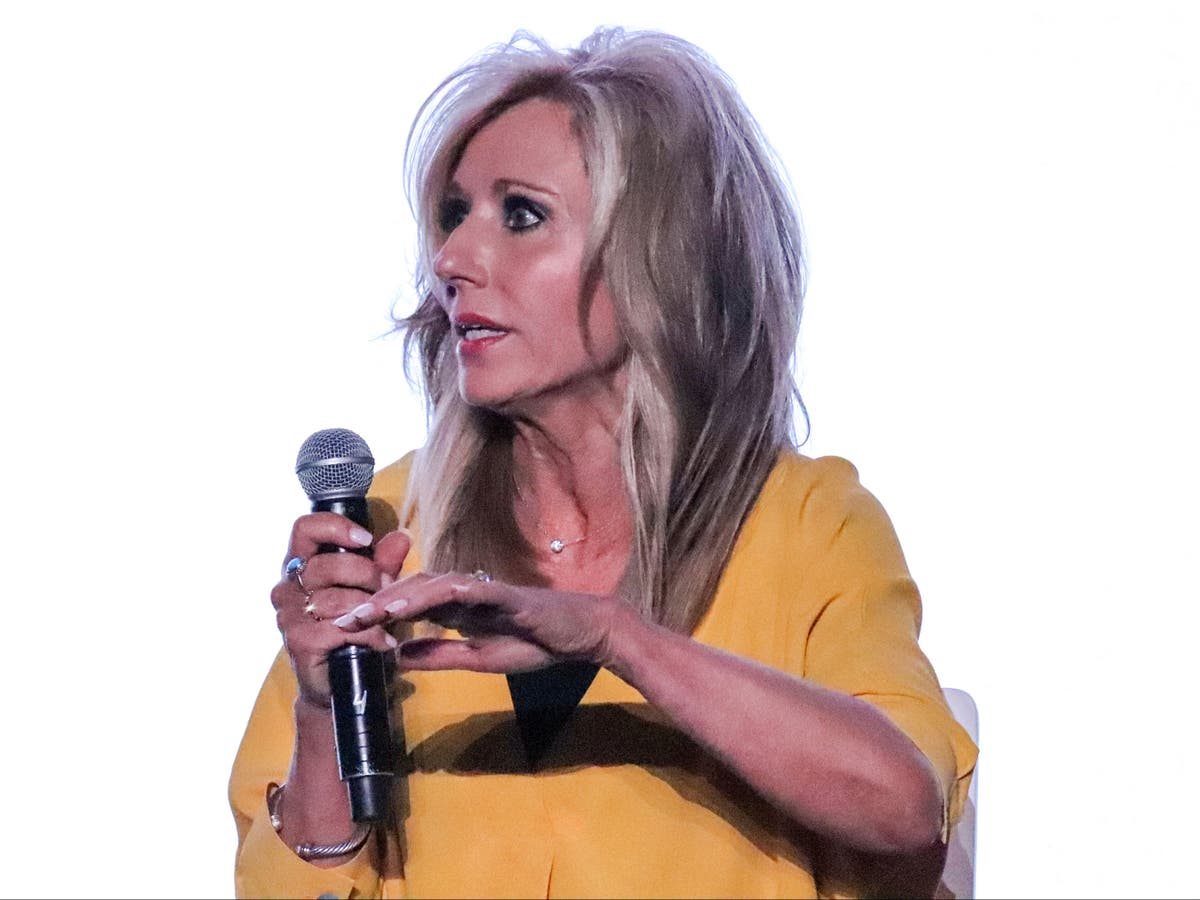 Beth Moore apologises for her teachings on women after leaving ...