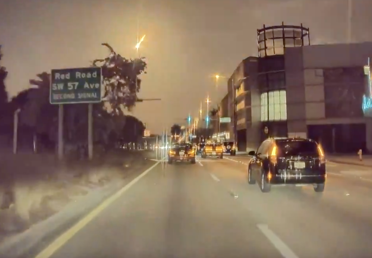 ‘Fireball’ lights up skies above Miami | indy100