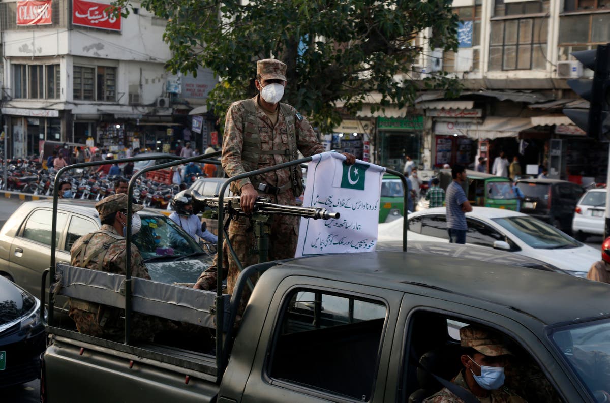 Pakistan sees record Covid deaths and considers new lockdowns | The ...
