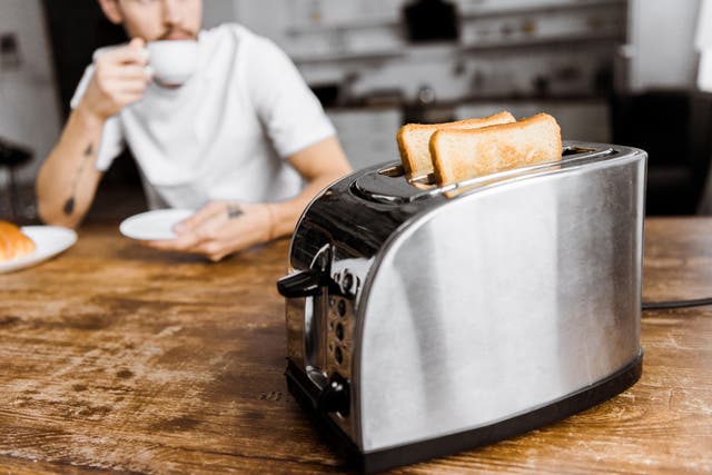 10 best cheap toasters for making breakfast on a budget | indy100 ...