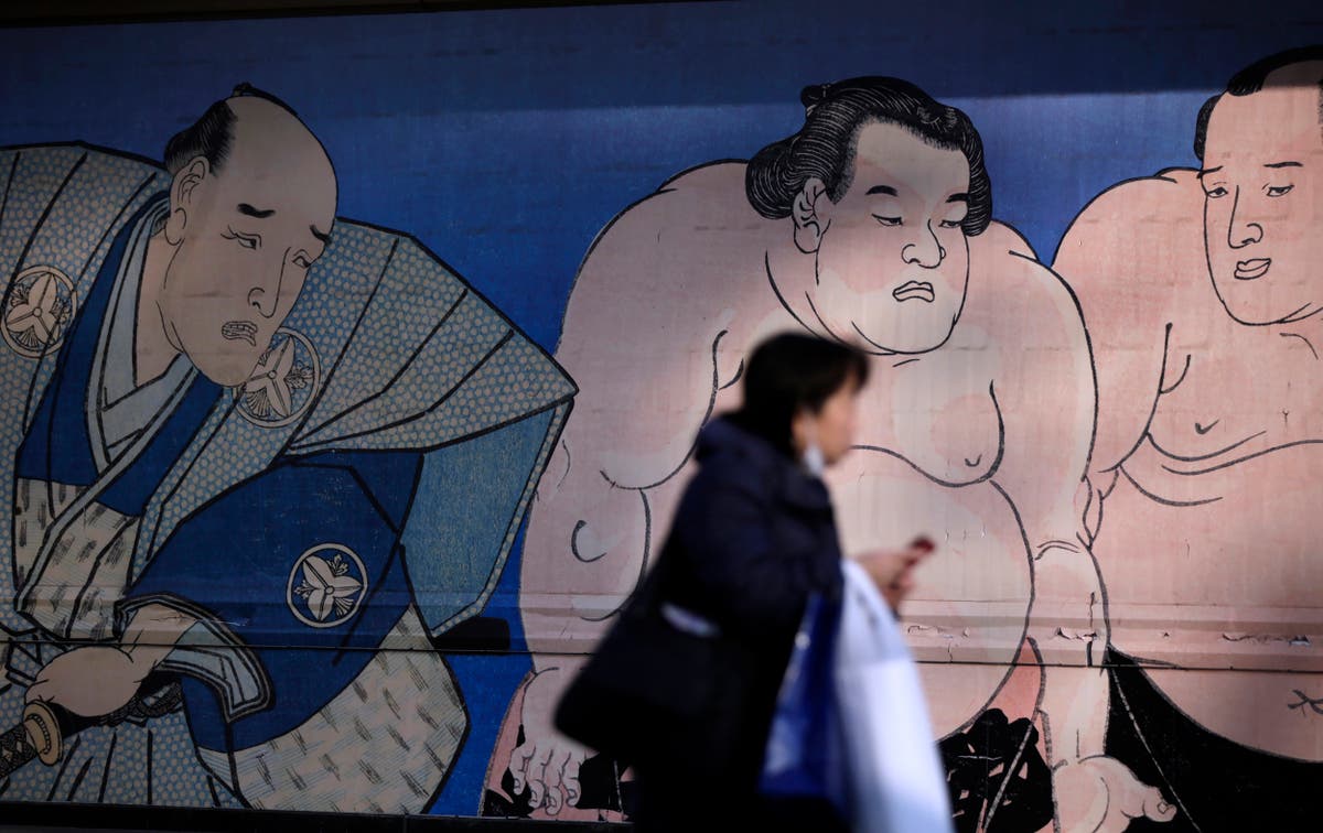 Sumo wrestler dies month after falling on head during bout Japanese ...