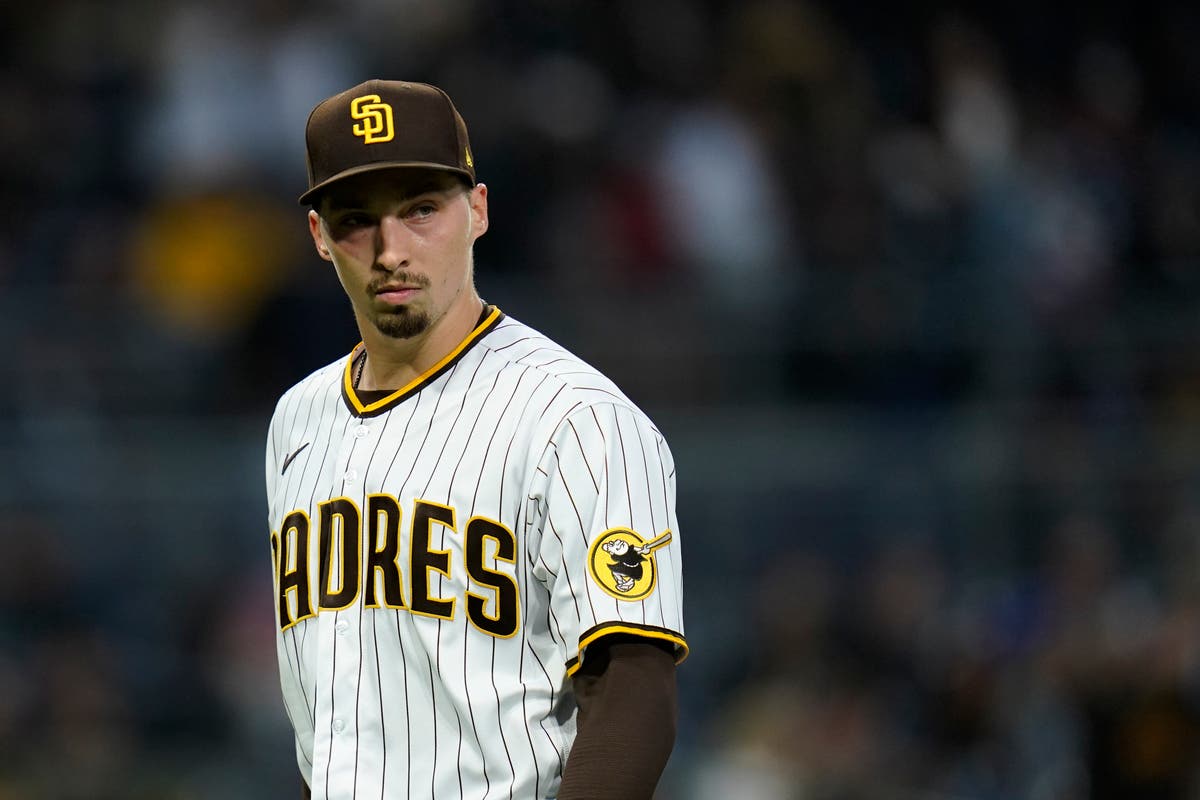 Snell logra 1er triunfo con Padres, que vencen a Gigantes | Independent ...