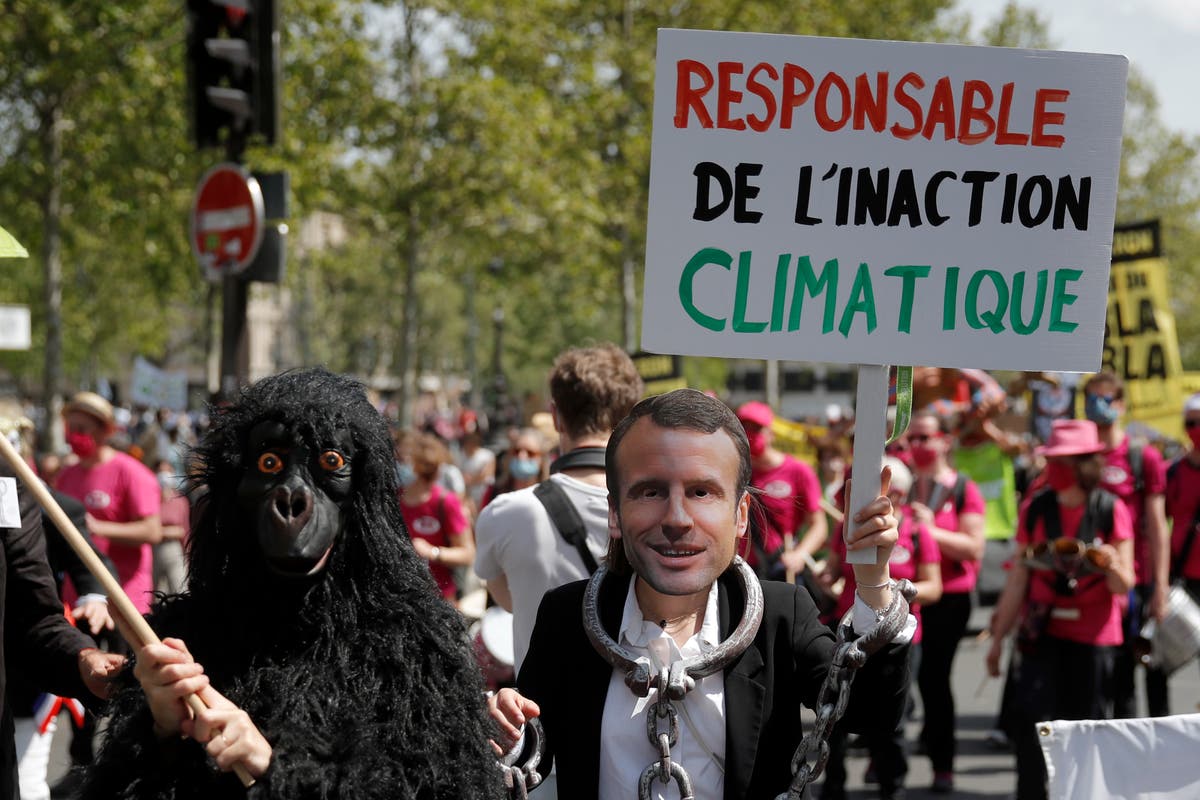 French demonstrators demand more action on climate change France ...
