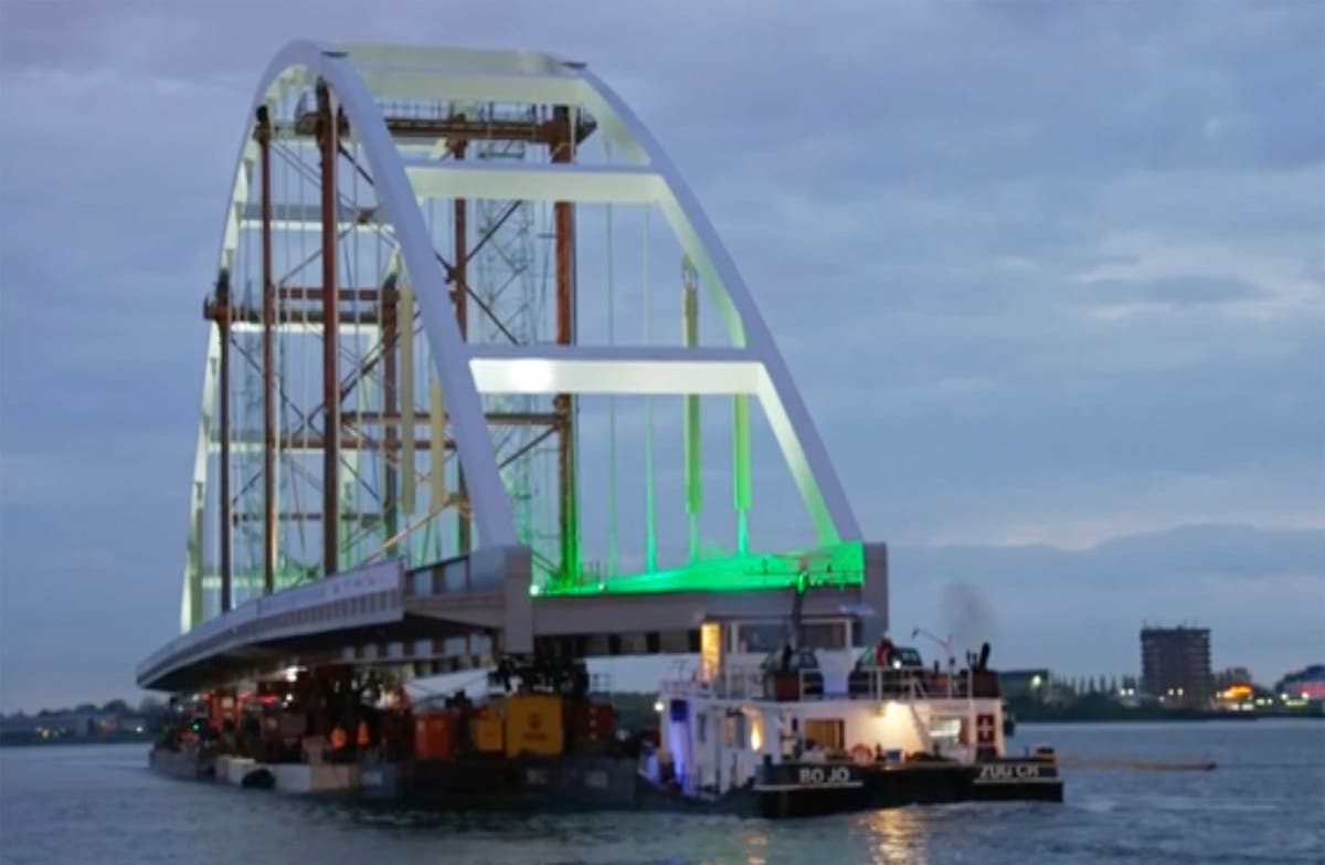 Untroubled waters: Bridge transported along Rotterdam river Bridge ...