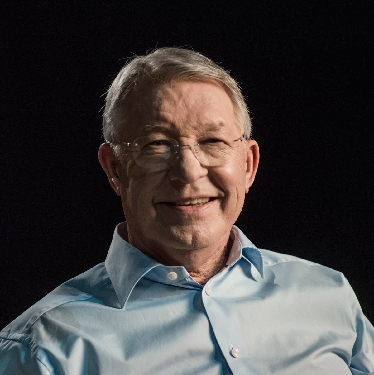 Sir Alex Ferguson: Never Give In - Understanding the man behind the ...