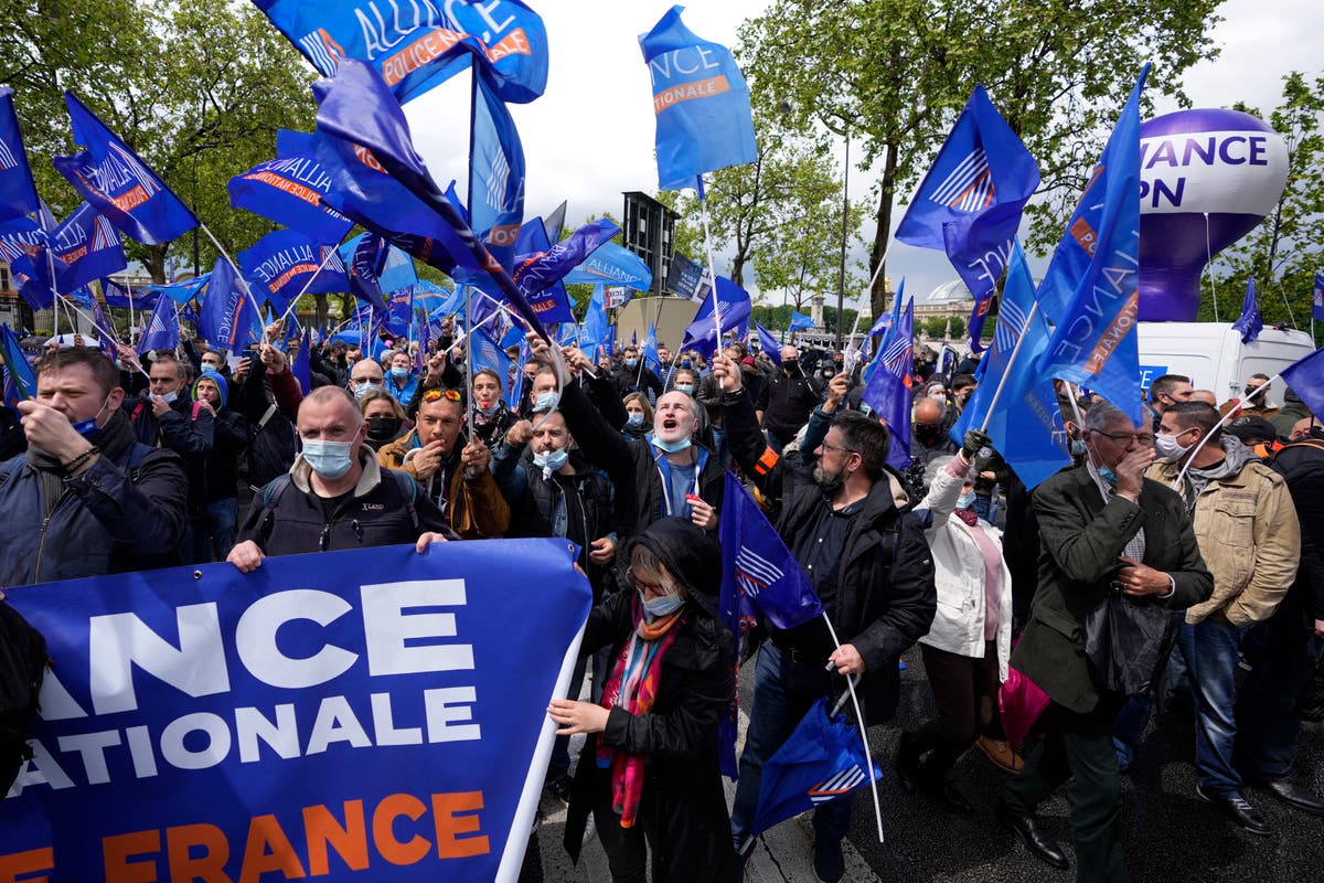 Angry French police hold huge, emotional rally at parliament Emmanuel ...
