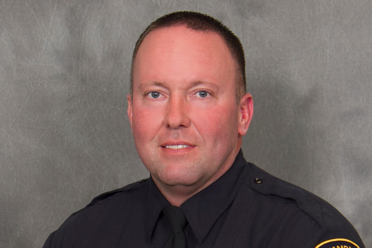 Slain officer's body escorted through central Illinois Illinois Police ...