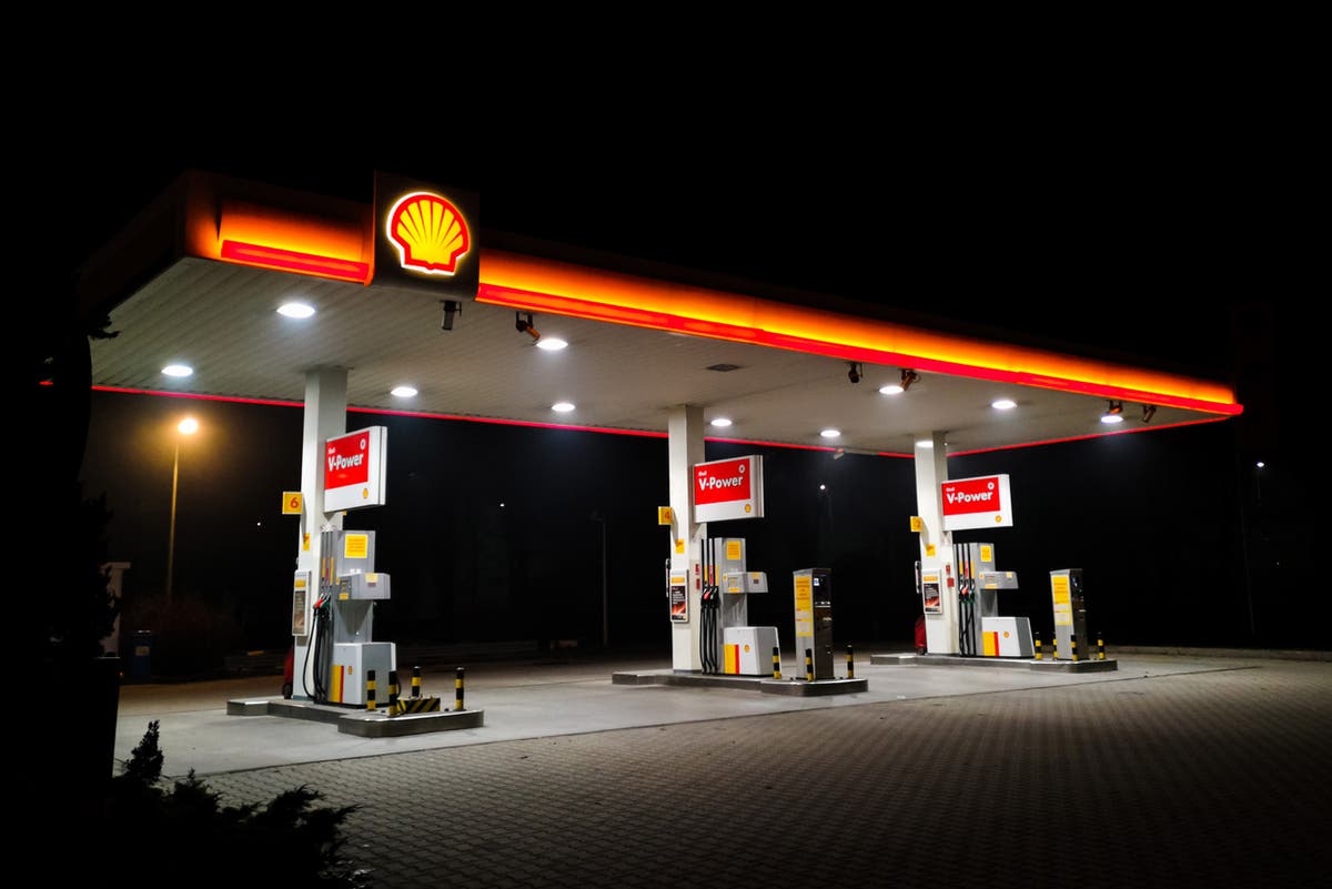 Shell faces court ruling on greenhouse gas emission reduction targets ...