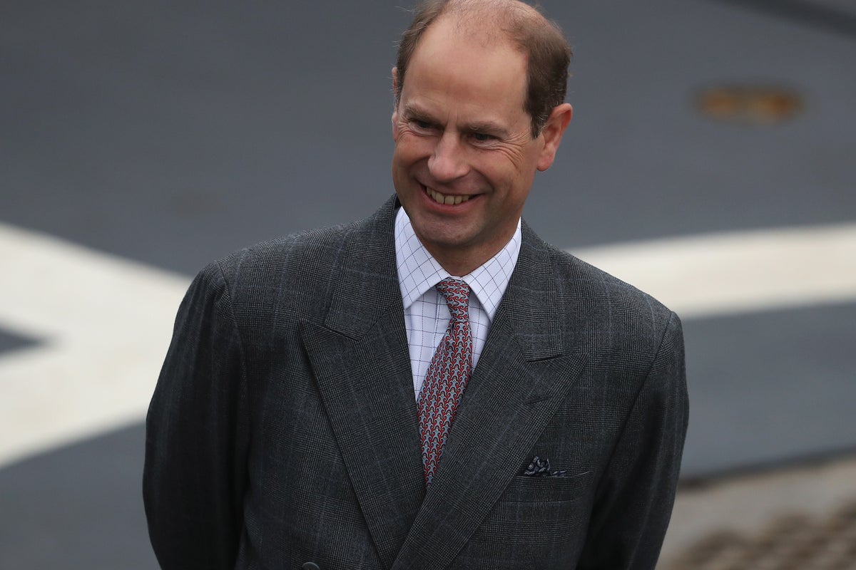 ‘A really hard decision’: Prince Edward speaks on Sussexes stepping ...