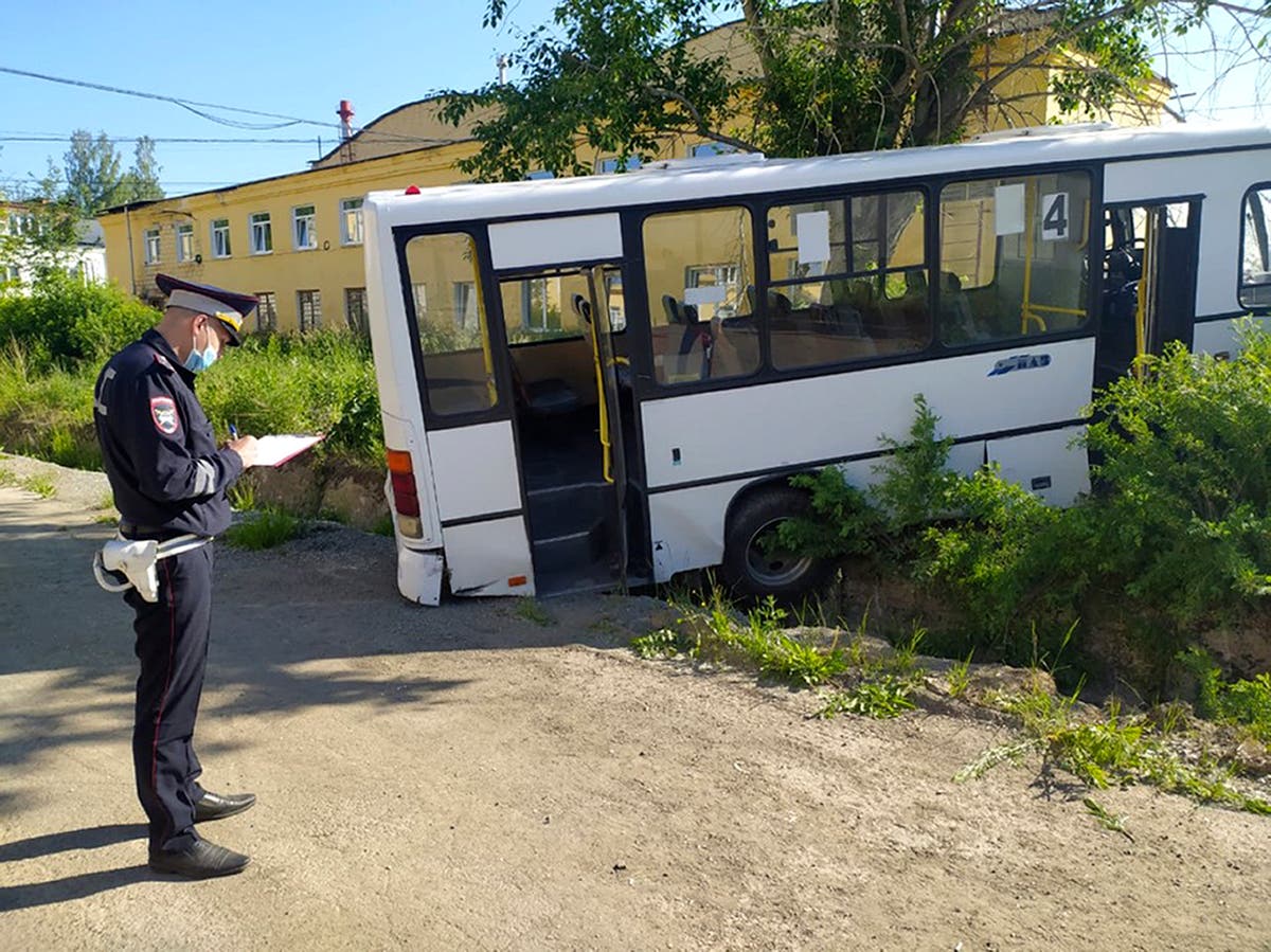 Bus crash in Russia kills 6, injures 15 Moscow Russia | The Independent