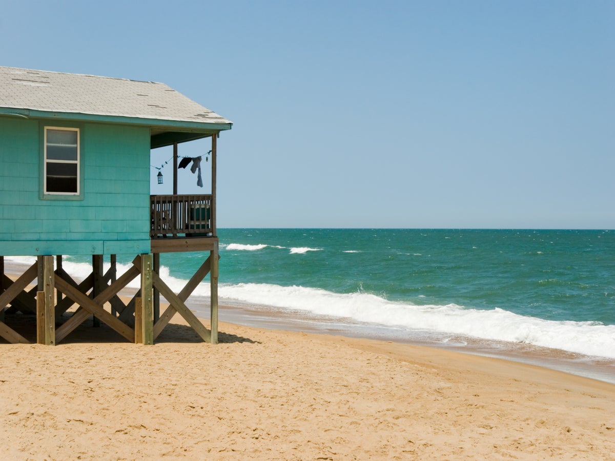 Zwillow Tiny House Tiny Beach House On Stilts Modular Beach House