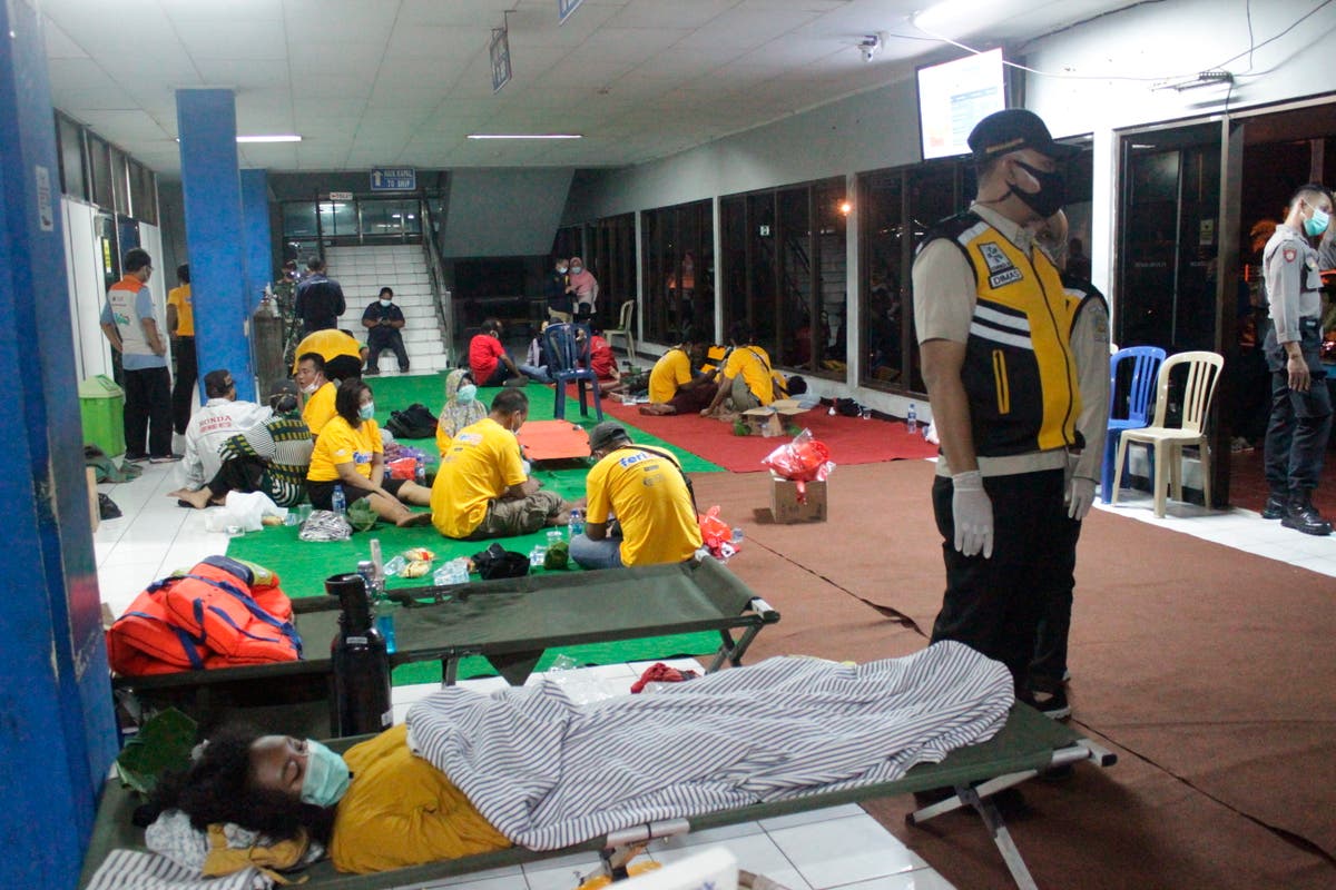 Ferry sinks in rough seas near Bali; 6 dead and 3 missing Indonesia ...