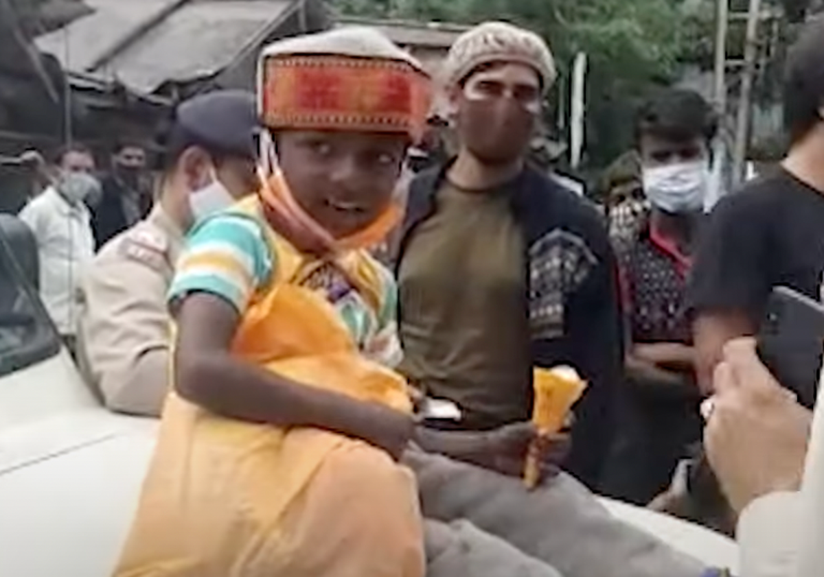 Help and plaudits pour in for 5-year-old Indian boy telling people to ...