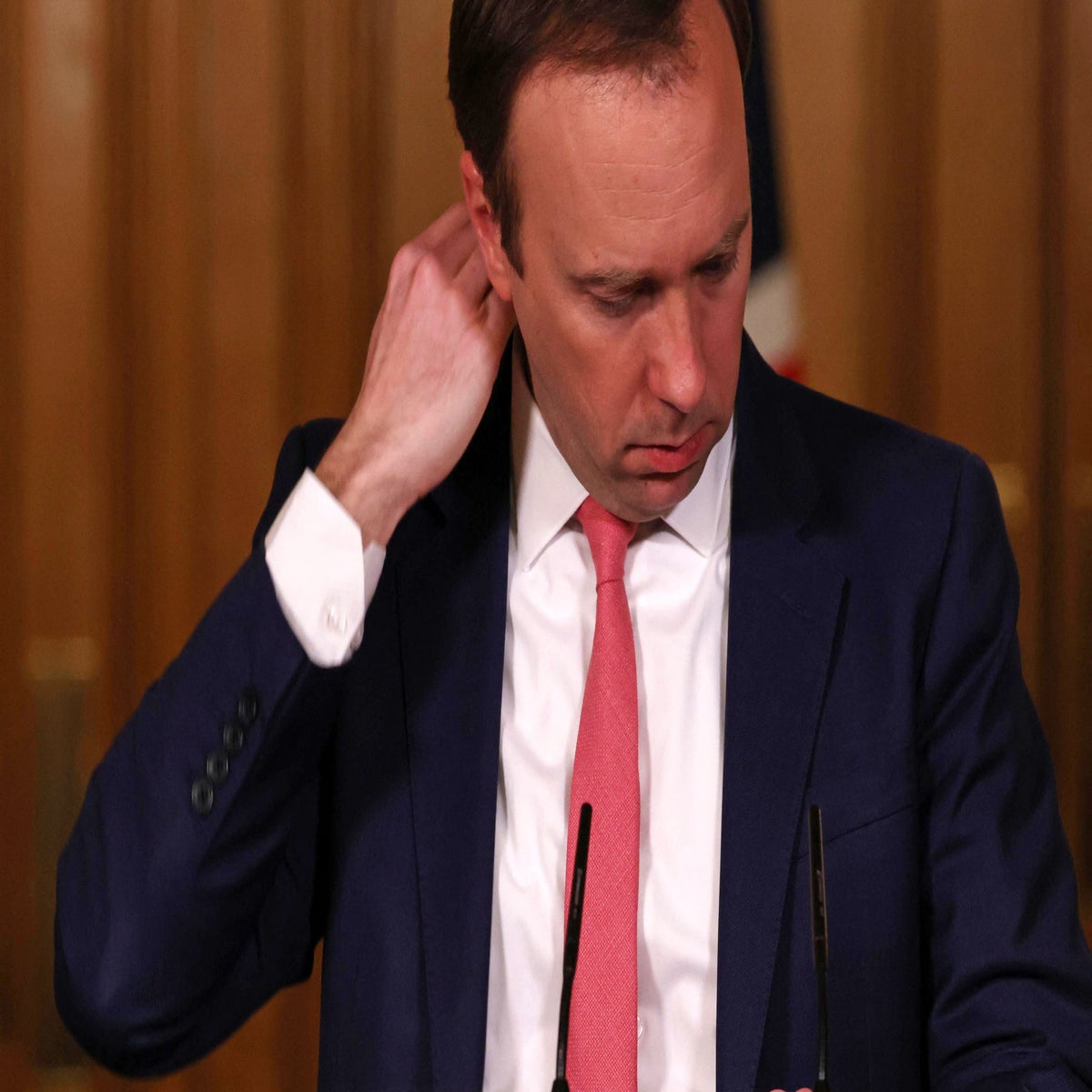 Bernard Theobald's Instagram, Twitter & Facebook on IDCrawl