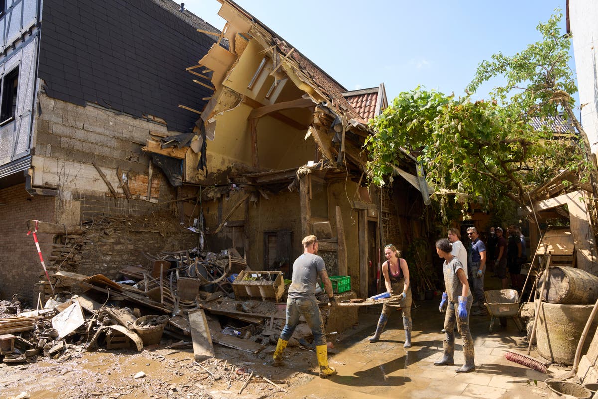 Heavy rain forecast to hit German flood regions at weekend Rhineland ...