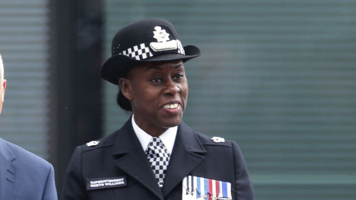Robyn Williams: Met launch legal bid to sack senior police officer ...