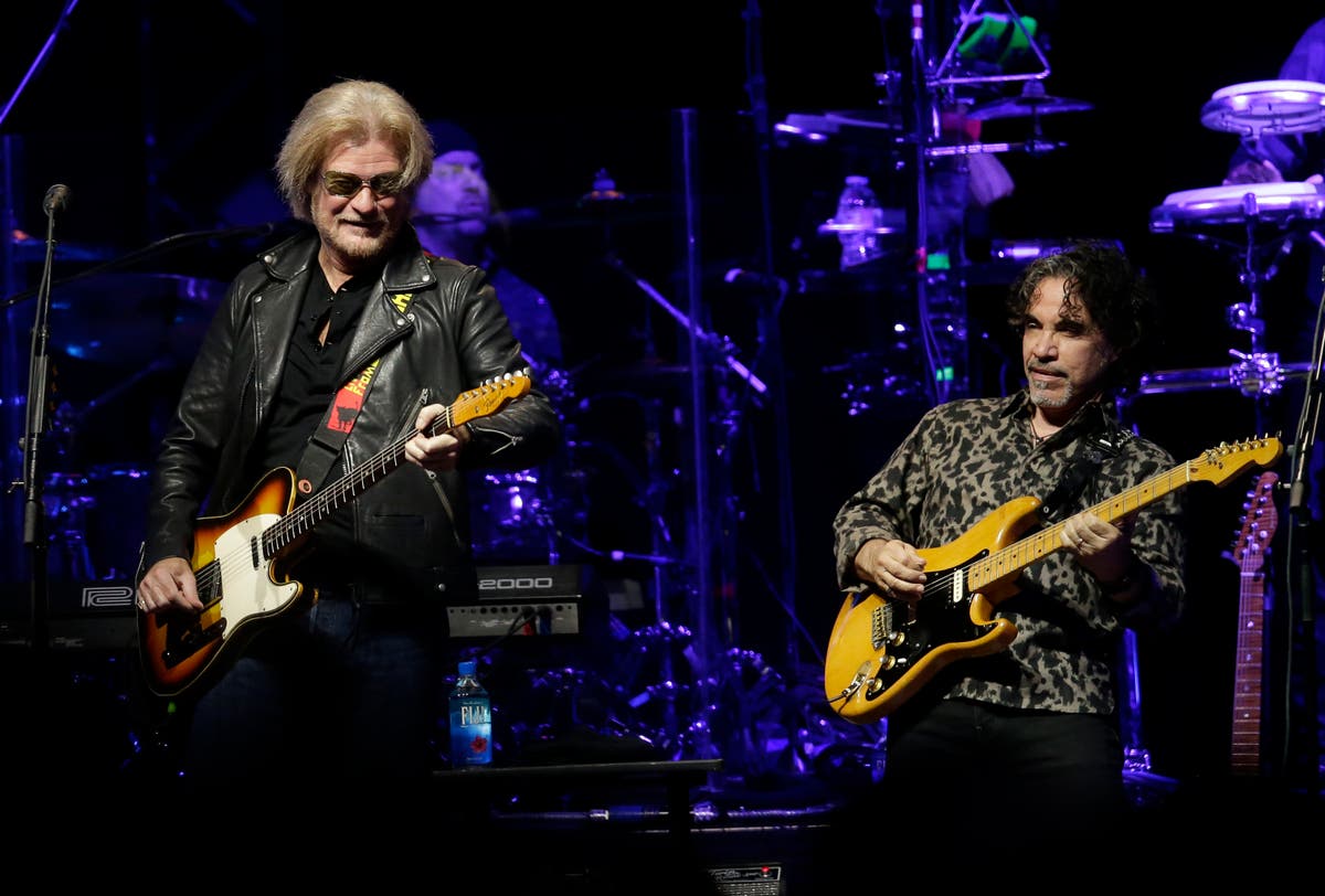 Resuming a national tour? Oh, Hall & Oates can go for that Mansfield ...