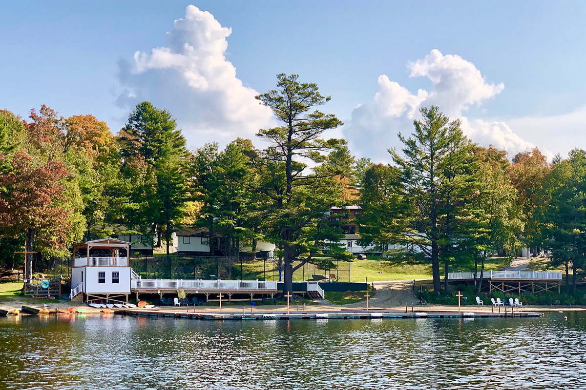 Kids at summer camp discover man’s corpse in the woods while out ...