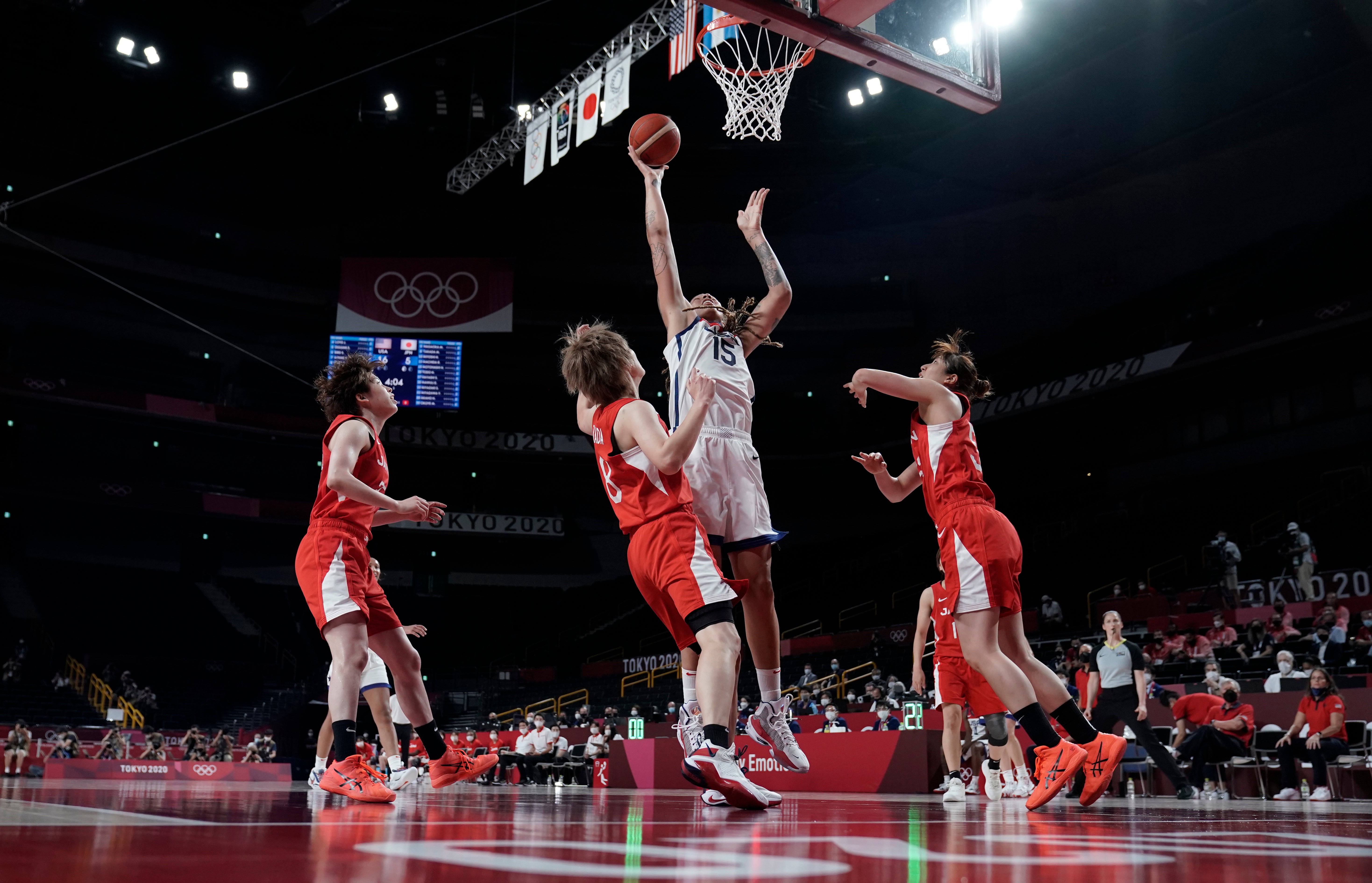 US rolls to women's hoops gold medal in Bird's last Olympics Japan Lisa ...