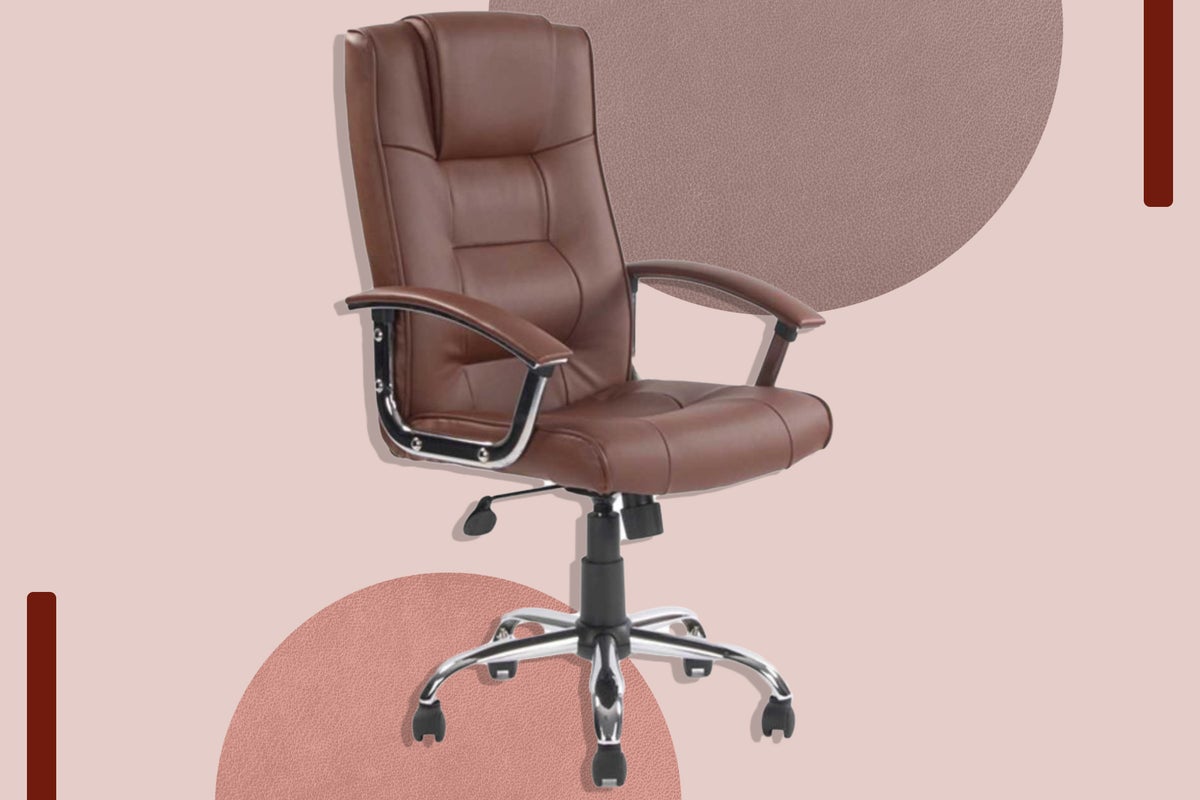 Ryman executive chair review: Ergonomic desk chair for your home office ...